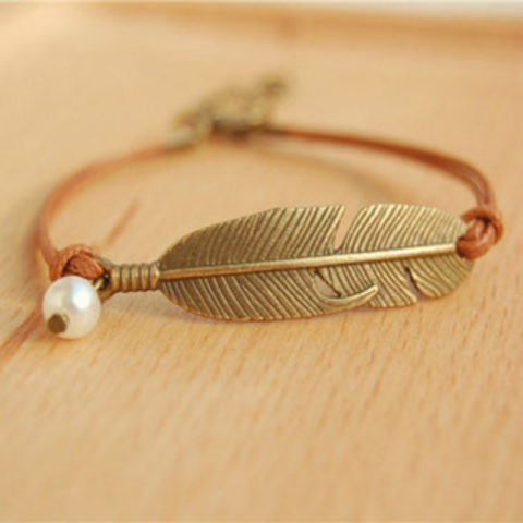 Freya Symbol Handmade Valkyrie Feather Charm bracelet